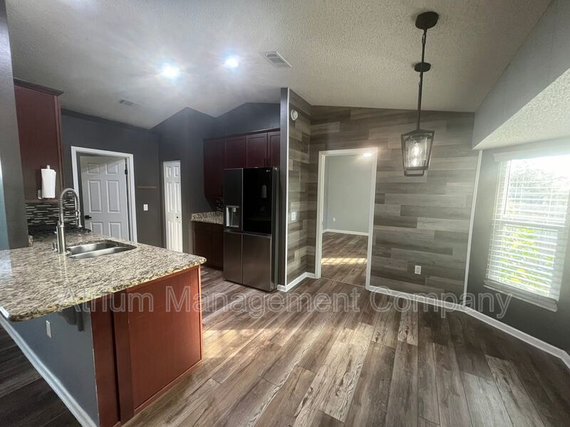 1899 Gatewood Dr Deltona, FL 32738 | Atrium Management Company - Single ...